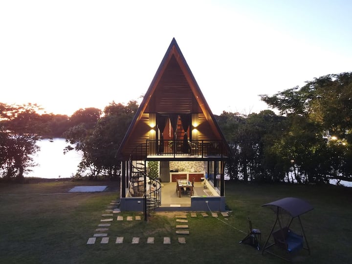 Island In Cavinti - Cavinti