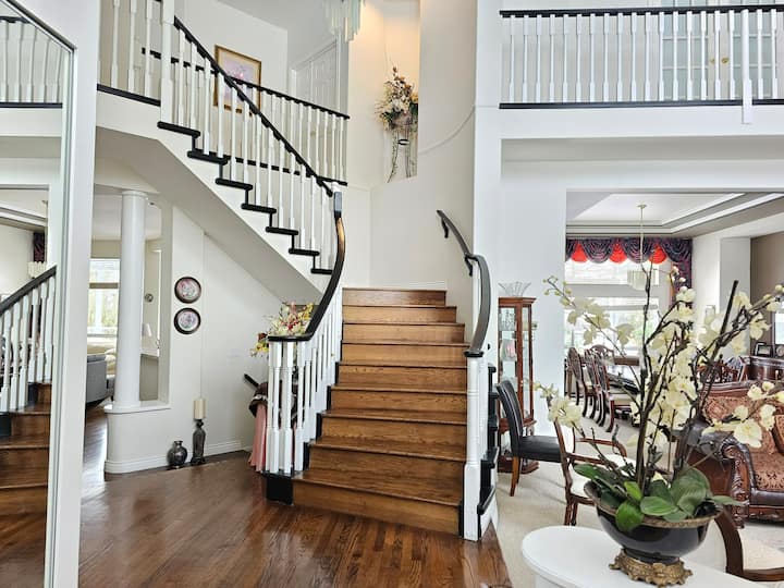 2nd Floor Super Clean Br (Lavender) - Coquitlam