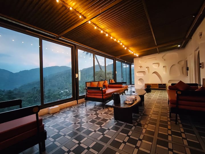 Egyptian By Nomada Mount Abu - Mount Abu