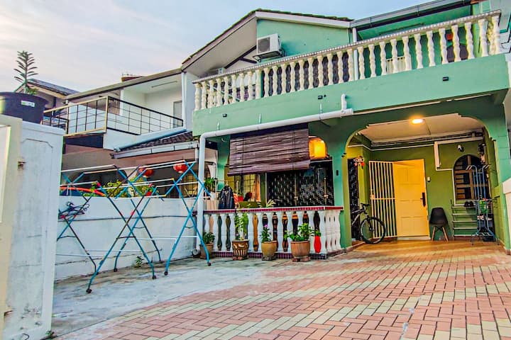 Lovely 6 Bedroom House 16pax/6br Nearsunwaypyramid - Puchong