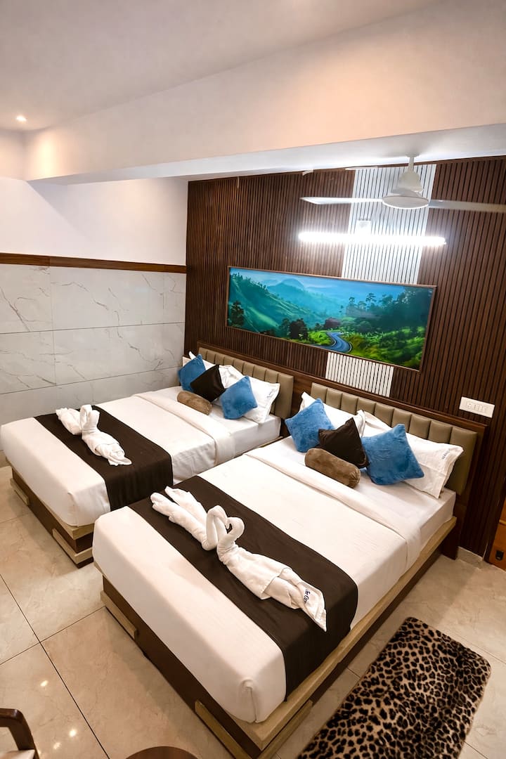 Deluxe Ac Family Room @The Ocean Inn Luxury Stay - Murdeshwar