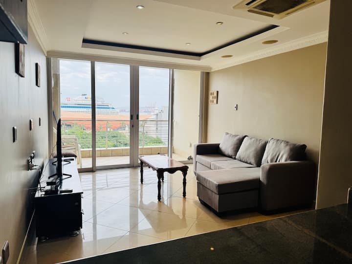 Comfortable 2 Sleeper Close To Cruise Terminal - Durban