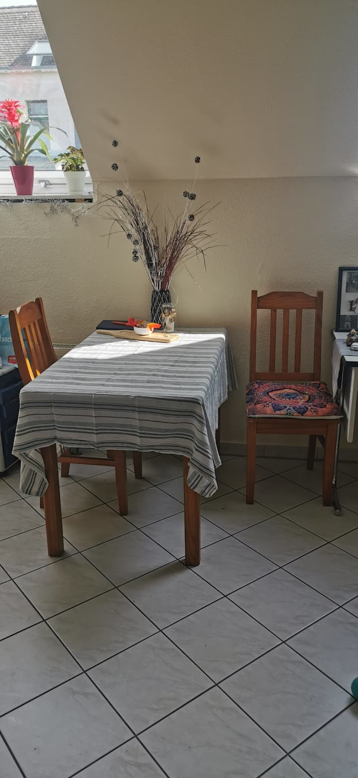 Kleine Ein-raumwohnung In Reudnitz - Leipzig