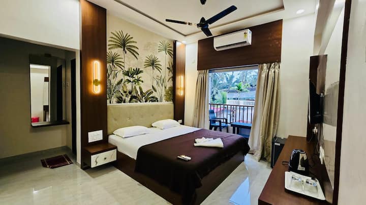 Executive Pool View Room - Panchratna Executive - Diveagar