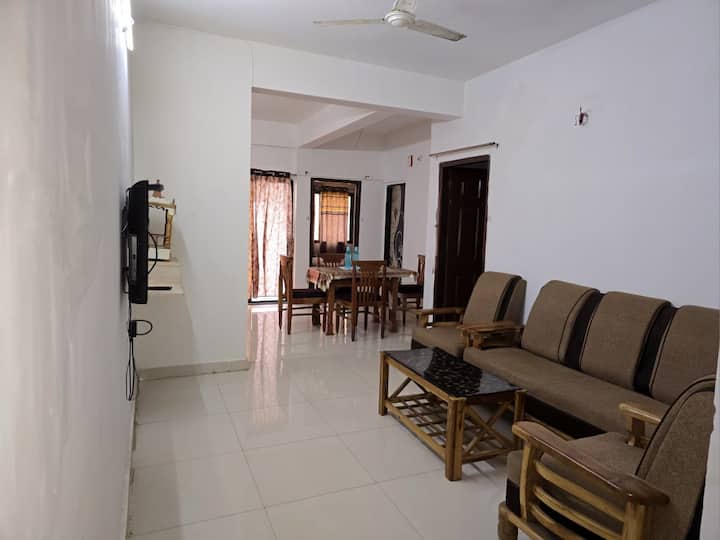 Entire 2bhk Apartment In Raipur | Ac & Wi-fi - Raipur