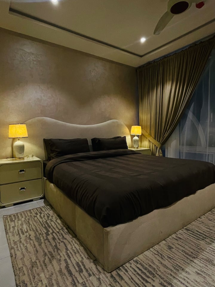 Serene | 1br Rental Unit | Mm Alam | Gulberg - Lahore