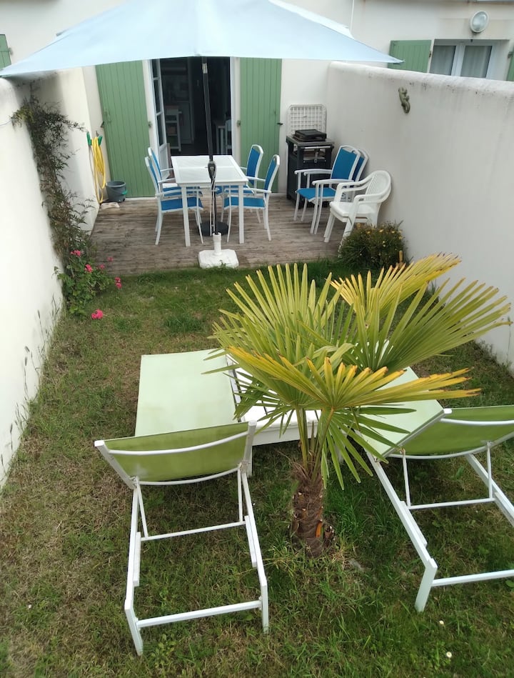 8- Jolie Maisonnette + Piscine Et Parking Gratuit - Île de Ré
