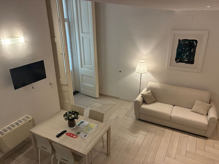 Palazzo D'auria 3 - Appartamento Deluxe 3 - Naples