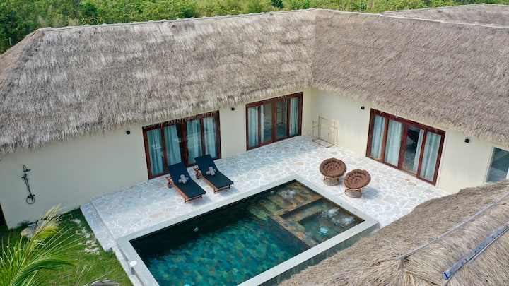 Private Pool Villa In A Peaceful Tropical Garden - カンボジア