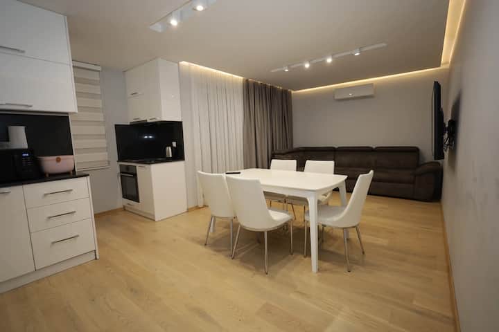 "Белият Дом" - Златоград - Madan