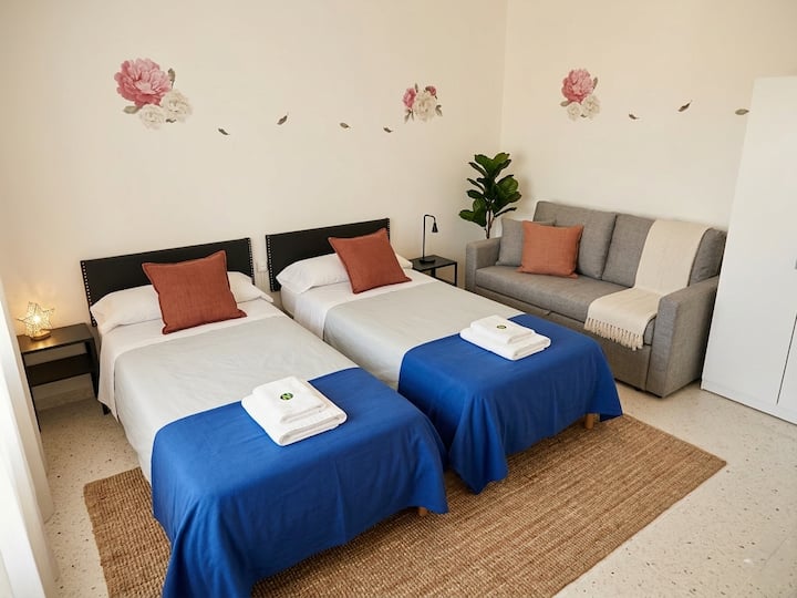 San Fernando Centro Plaza Del Rey - San Fernando, Spain