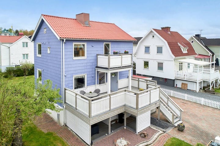 Premium Workers & Family Villa • 2 Kitchens & Bath - Gothenburg