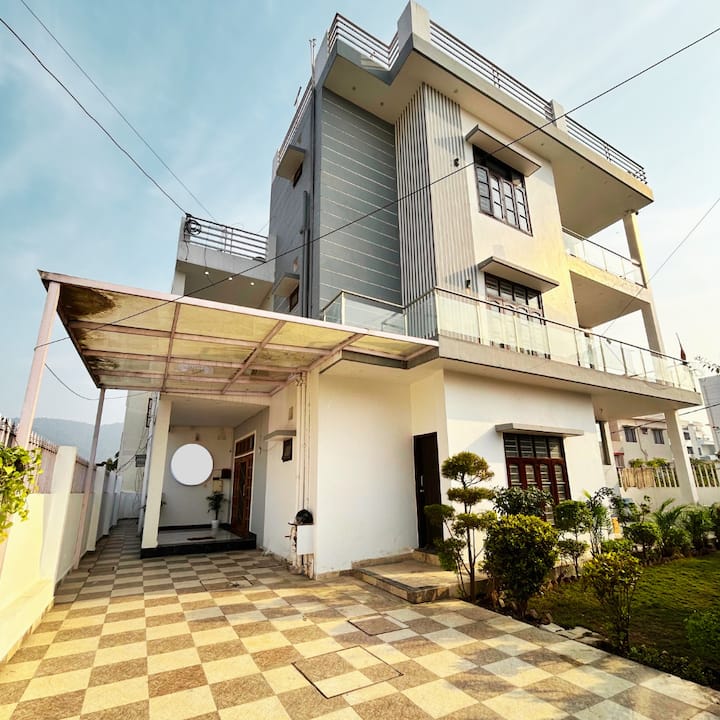 Elite 3bhk Citypad Ilawn-petok-carpark-chef-ntflix - Dehradun