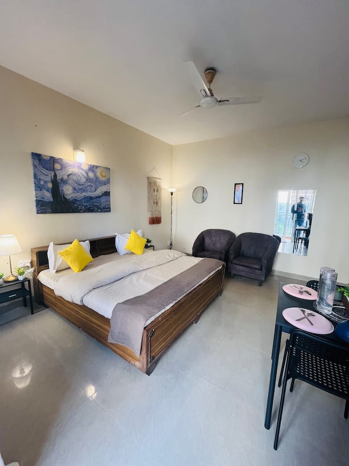 2 Studios | 6 Ppl | Near Isckon And Prem Mandir - Vrindavan