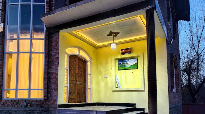 River Edge Homestay Tangmarg Whole Property - Gulmarg