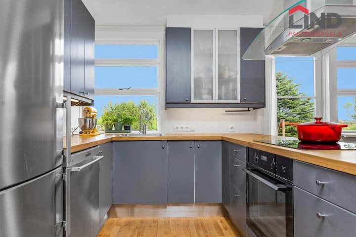 Small Homey Apartment With A Patio And Garden - Reykjavik