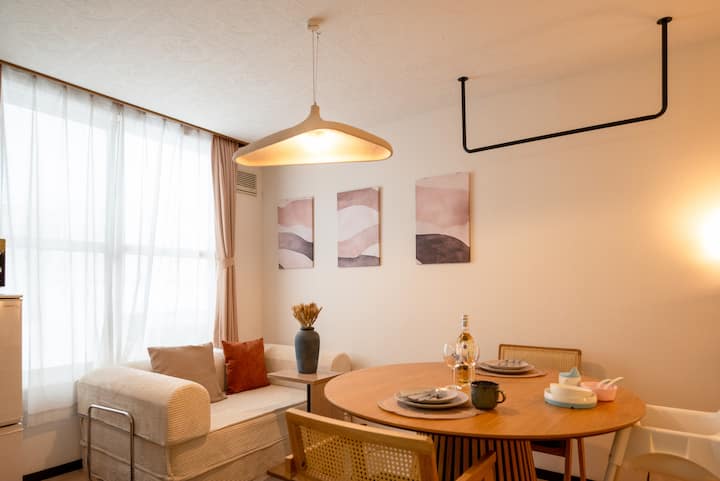 Breeze Furano Yama“山”｜暮らすよう泊まる｜ぬくもり感じる優しい宿 - Furano