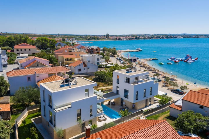 Seafront Twin-villa Vrsi - Nin