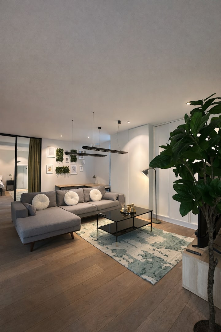 Elegant 4br Stay W/ Parking | For Teams - Eindhoven