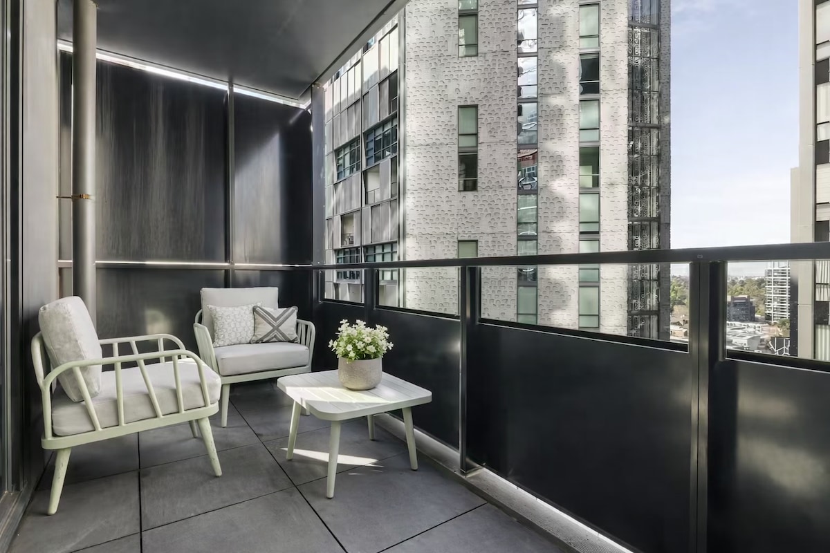 The Spire View Residence by Ready Set Stay - Apartments for Rent in ...