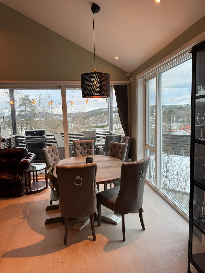 Perle I Son. Landlig Og Sentralt. - Moss