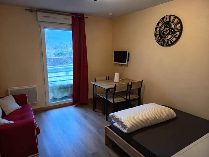 Studio T1 Niort Proche Maif Et Pôle Universitaire - Coulon