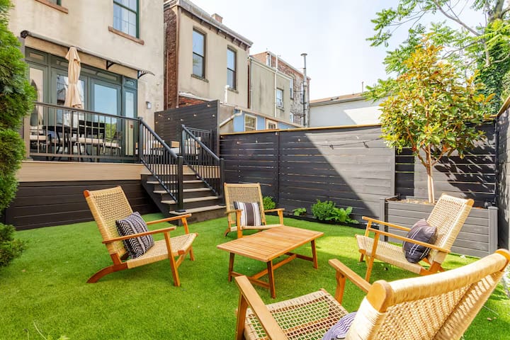 Brownstone | Groups | Backyard | Parking | Nyc - New York