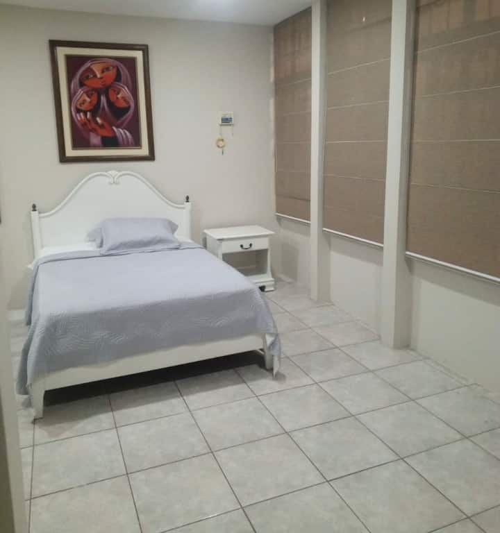 Suite Cerca De Universidades - Portoviejo