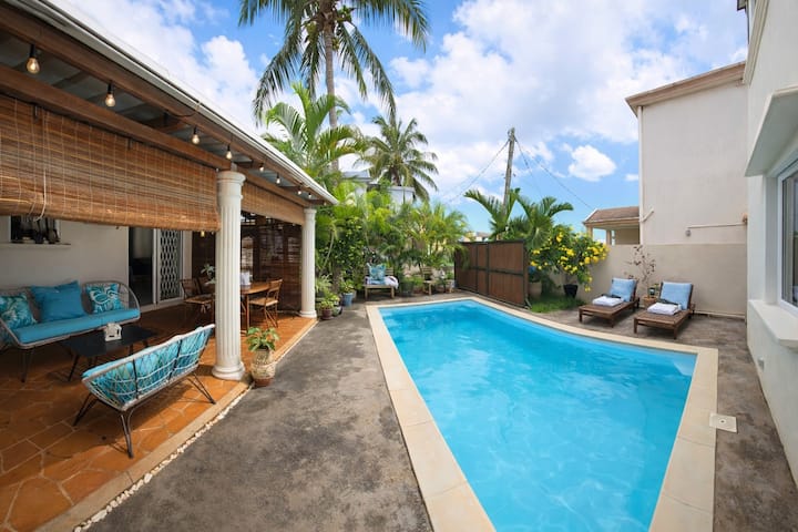 Spacious Villa With Pool In Baie Du Tombeau - Port Louis