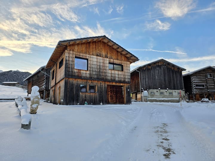 Kleine, Gemütliche Wohnung In Cavorgia - Sedrun