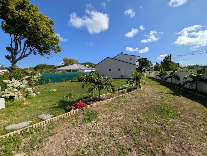 Villa Neuve Au Calme – Détente Tropicale Garantie - Saint-François