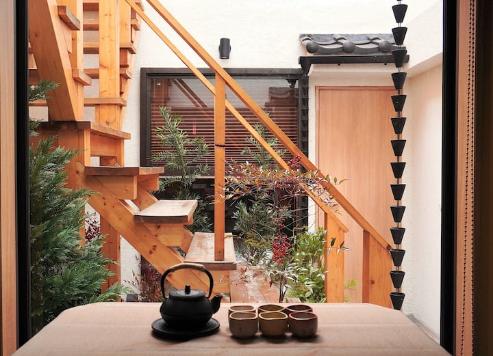 Mitsumoto贅沢和風「青空居」机场直达天下茶屋步行5分，地铁花園町步行4分，直达難波/心斎橋 - Japan