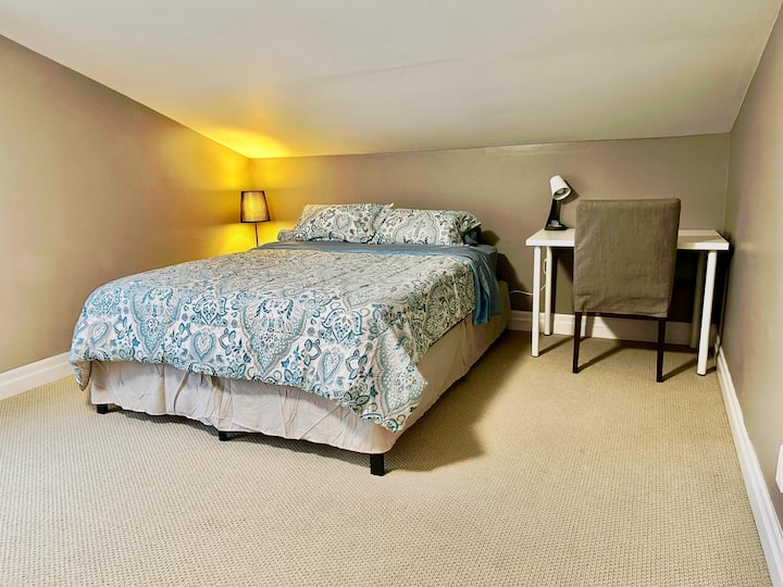 Two Bedroom Guest Suite Close To The Beach - Port Elgin