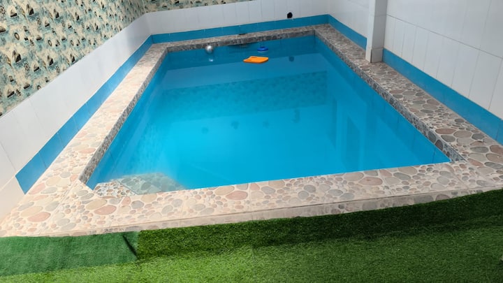 Relajate En Familia En Una Piscina. Y Cerca Al Mar - La Pampa