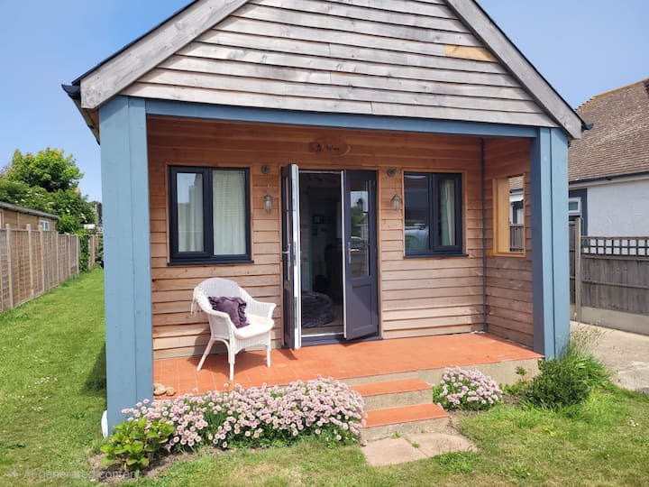 Hillsea - Renovated 1927 Holiday House - Hayling Island