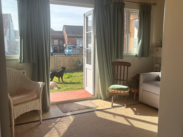 Hillsea - Restored 1927 Holiday House - West Wittering