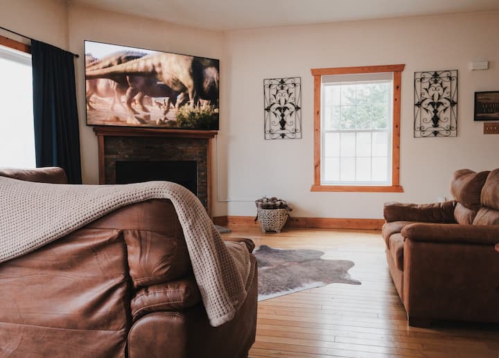 *Lux* 3 Miles To * Hospital W/ Lake Norman Views * - Lake Norman, NC