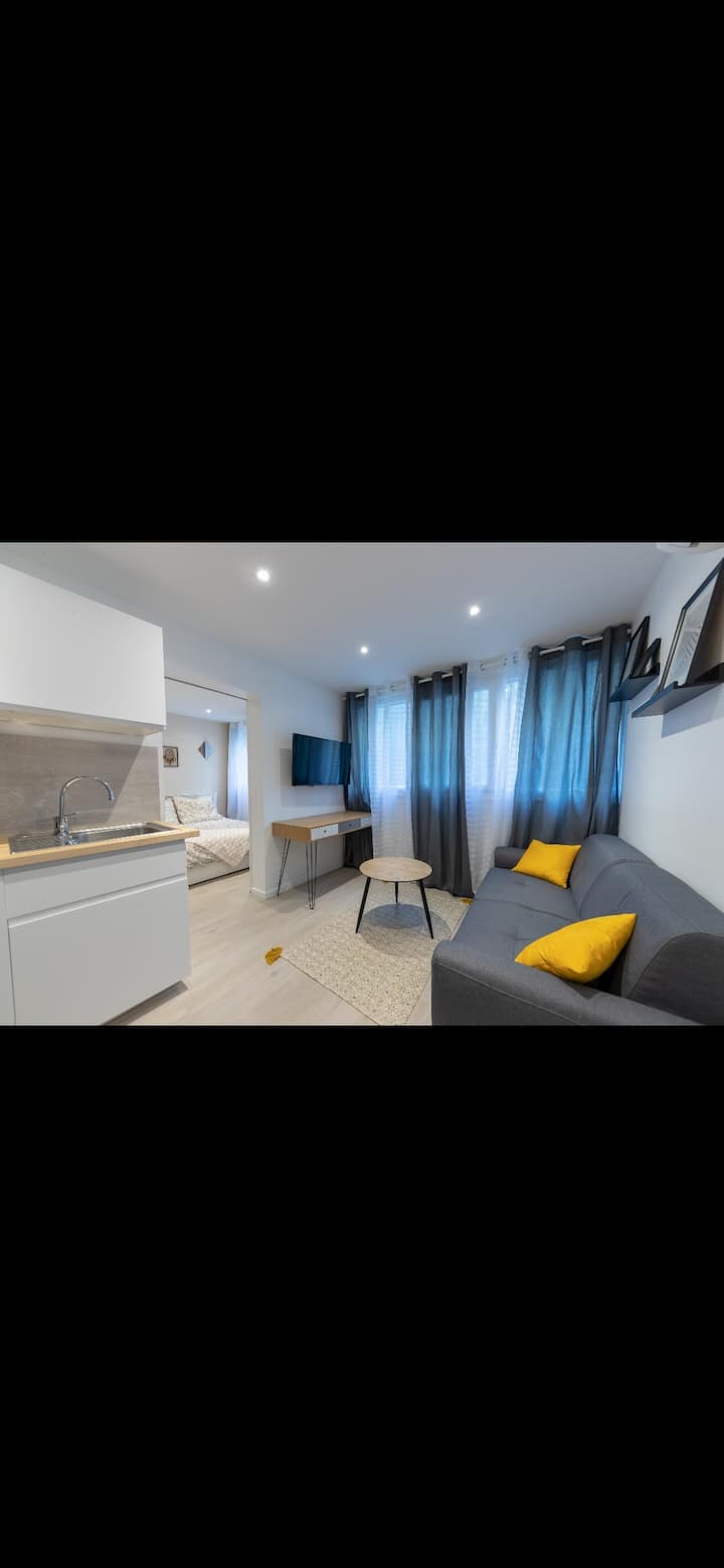 Studio Cosy Et Calme Sur Les Quais – Lyon Centre - Lione