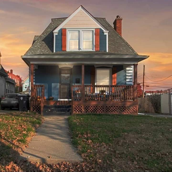 Home In Midtown/westport - Kansas City