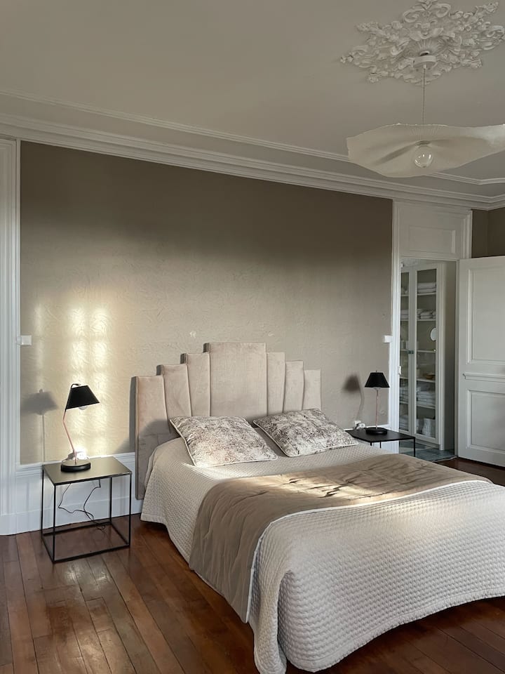 La Chambre D'angèle - Louhans