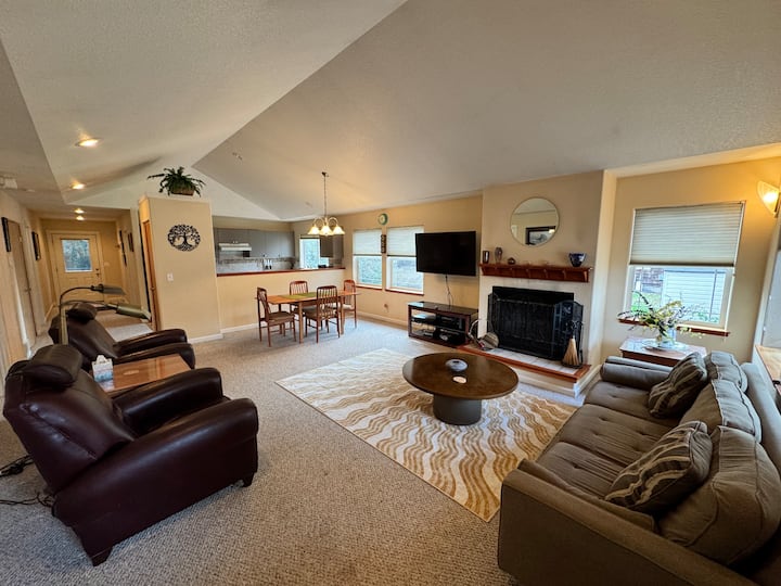 Evergreen Haven - Manzanita, OR