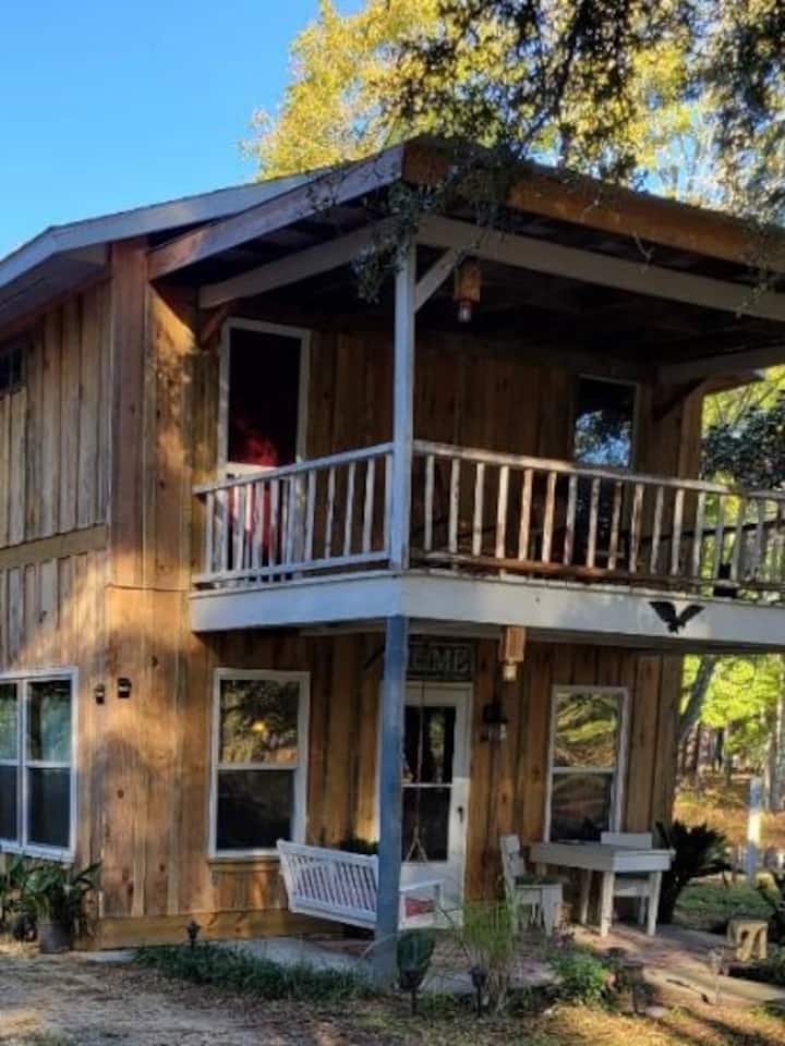 Cabin At Winyah Bay - Georgetown, SC