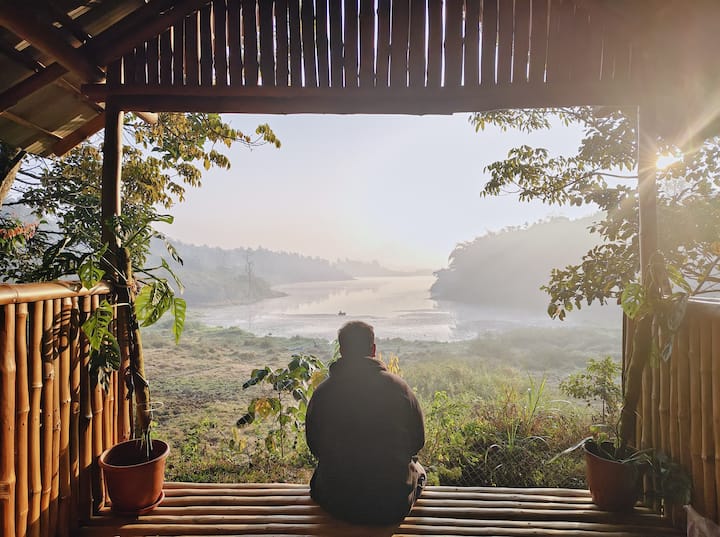 Carpa Lupa | Tent Stay With Waterfront View - Wayanad