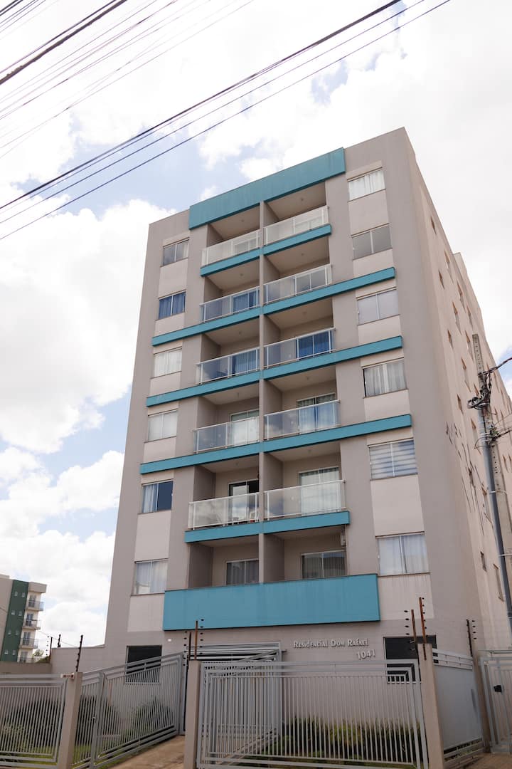 Lou Apto Completo - Excelente Localização - - Guarapuava