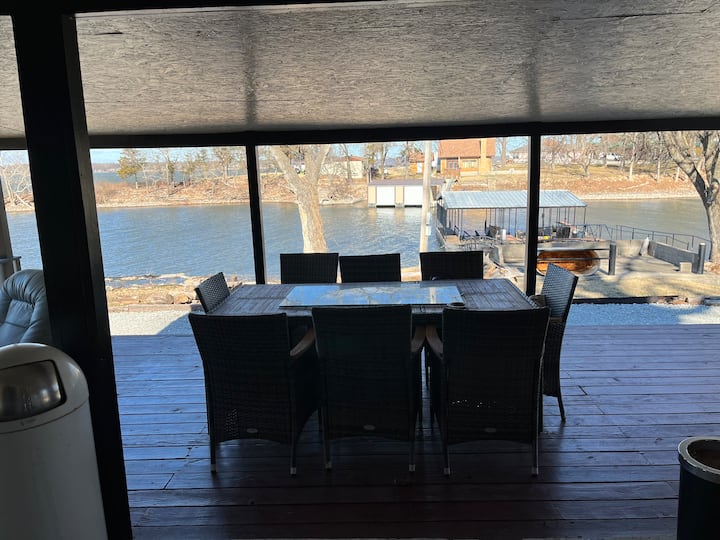 Location Right On The Water. - Grove, OK