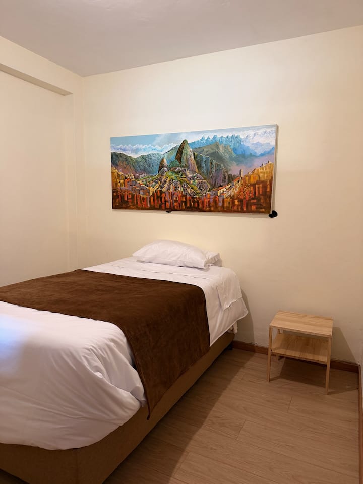 Habitación Privada En San Blas | Cama Cómoda - Cusco