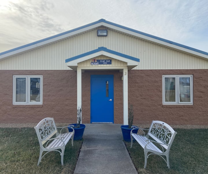 Flat Top Lodge - Bedford, VA