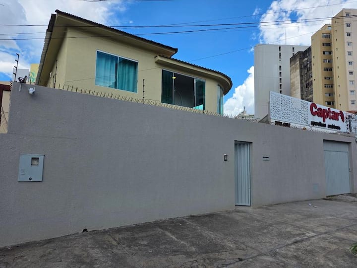 Cerrado Hostel - Quarto 08 - Goiânia