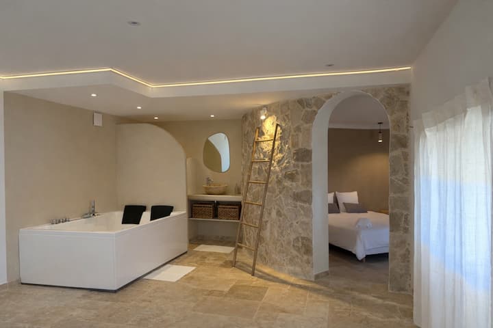 Le Cocon D'en Bas -Appartement Balnéo Clim Parking - Aups