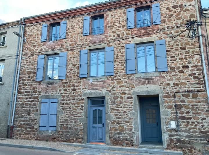 Studio Cosy Indépendant à Nervieux - Feurs